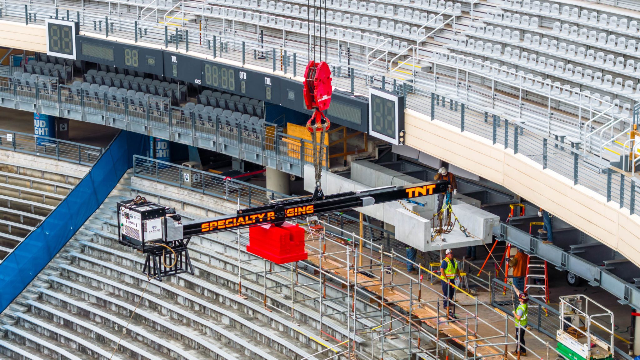 Specialized Rigging Services | Equipment Moving & Storage