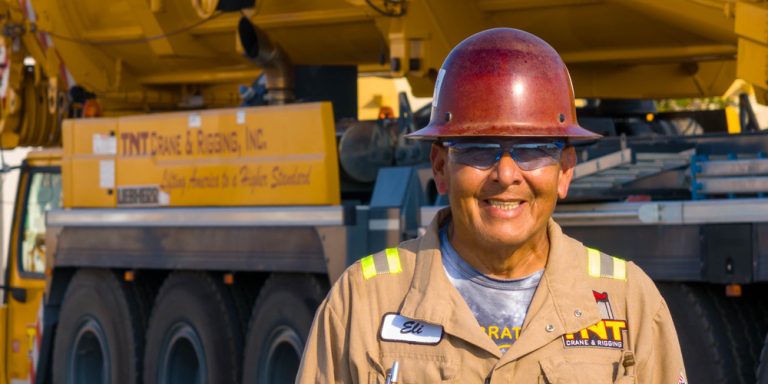 What Does a Crane Operator Do? | TNT Crane & Rigging