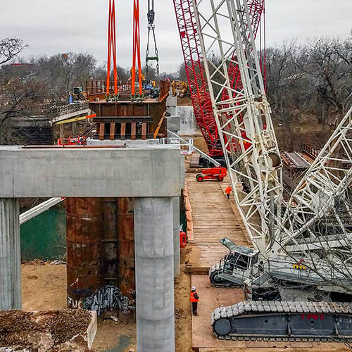 Types of Mobile Cranes and Their Applications | TNT Crane & Rigging